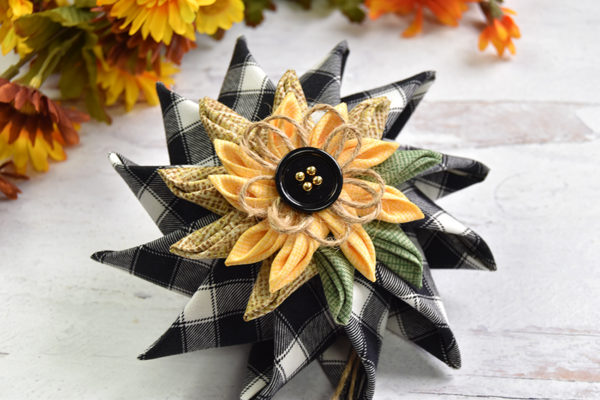 The Sunflower Prairie Point Pinwheel Pattern – The Ornament Girl