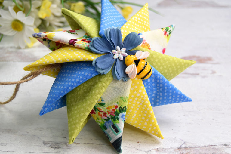 Bee Happy Prairie Point Pinwheel Ornament – Full Tutorial – The ...
