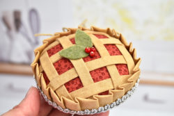 The Cutie Pie Pattern – The Ornament Girl